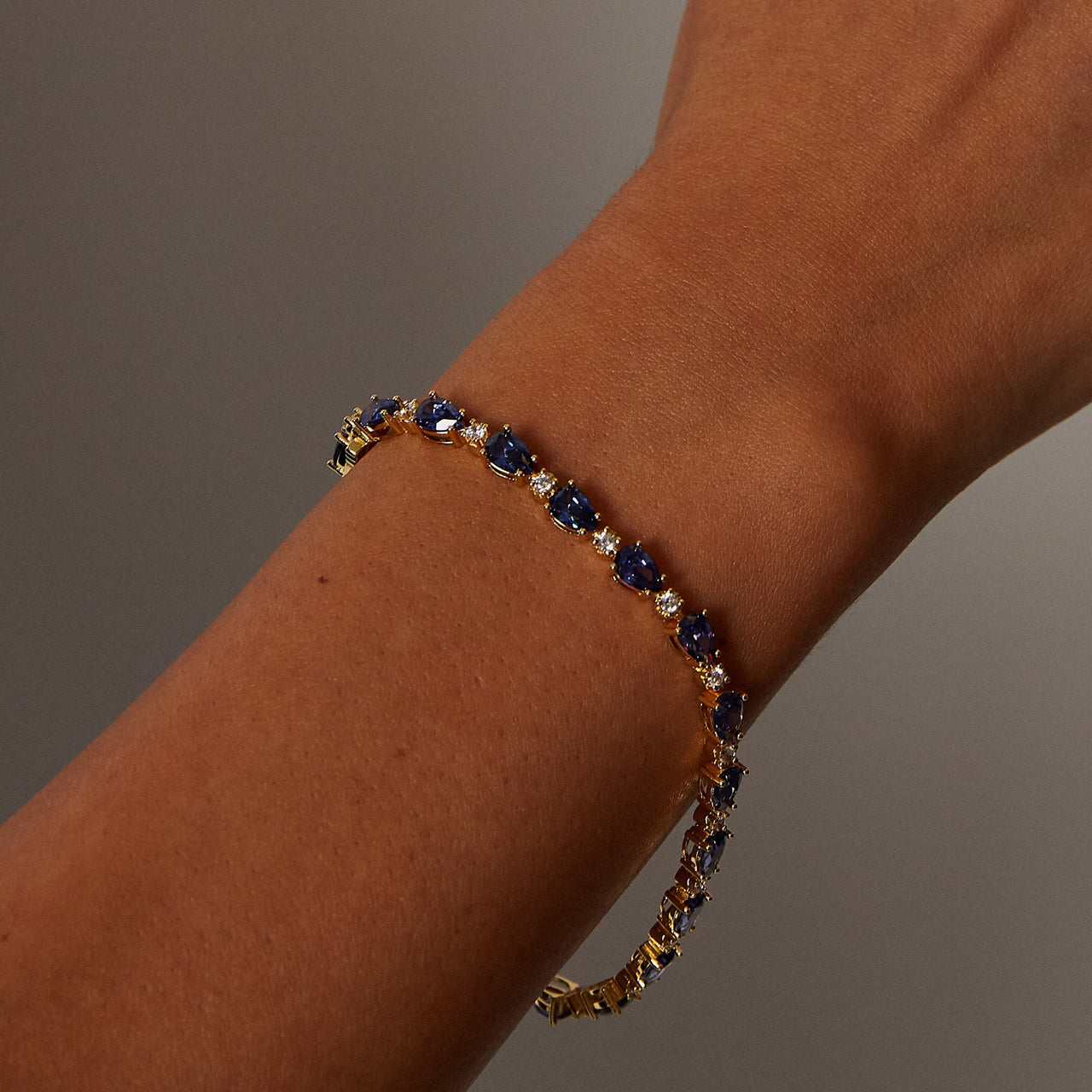 THE KAIA STONE BRACELET – The M Jewelers