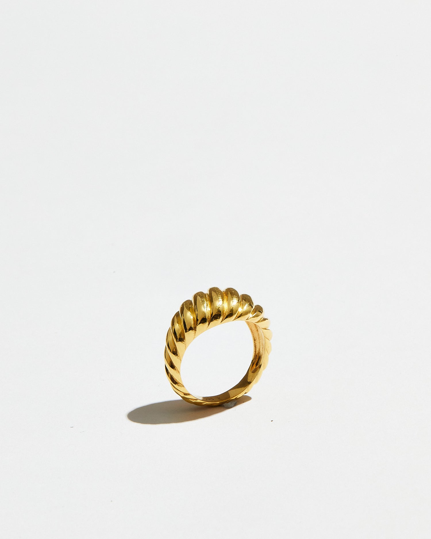 THE CROISSANT RING | The M Jewelers