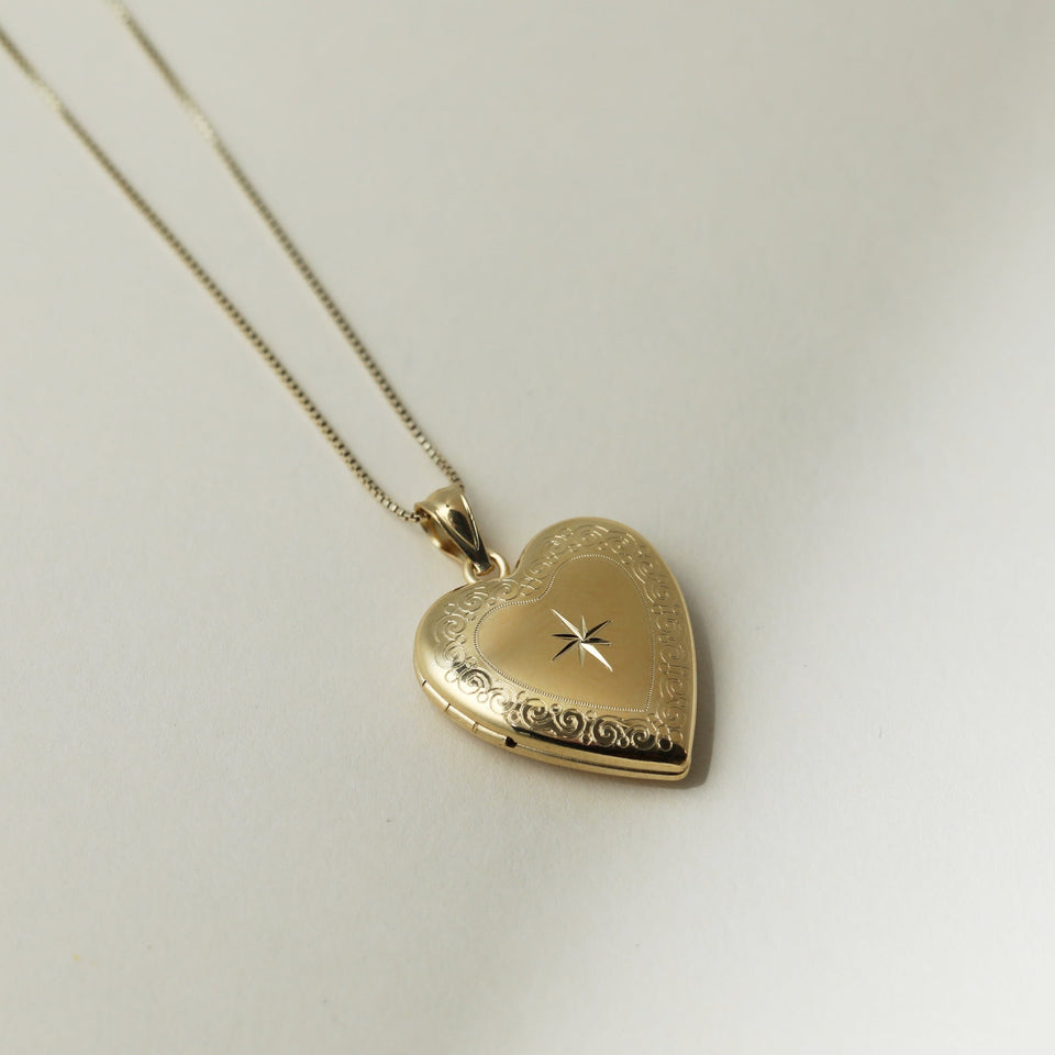 The Heirloom Ornate Photo Locket – The M Jewelers