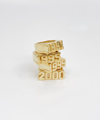 The Classic Name Ring | The M Jewelers