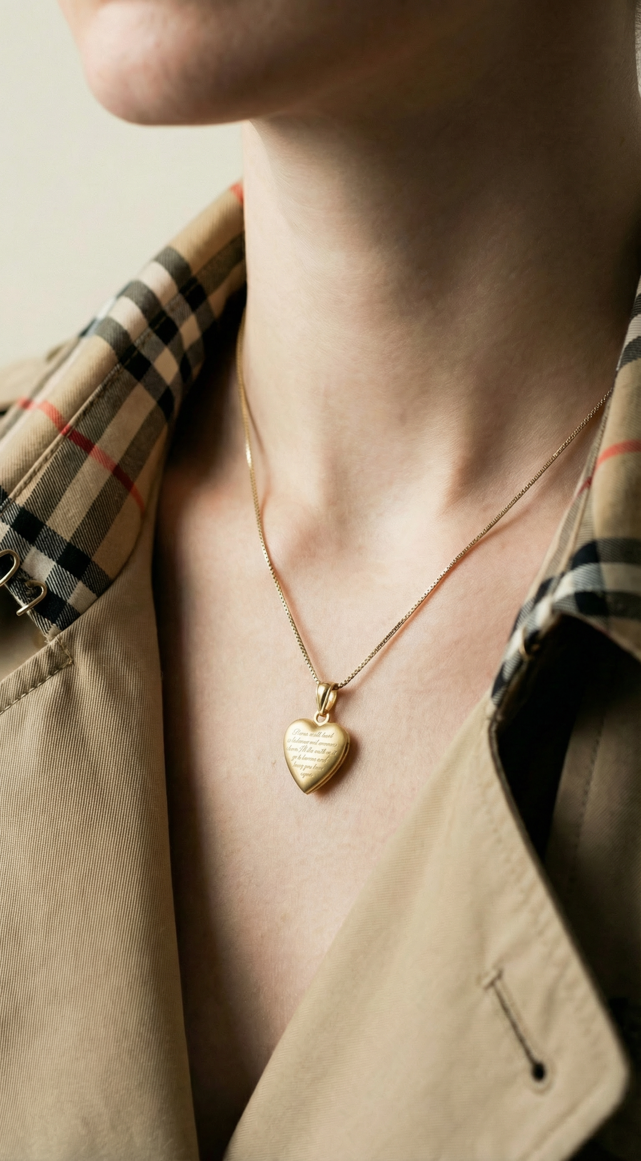 The Mom Two Tone Photo Locket Necklace – The M Jewelers